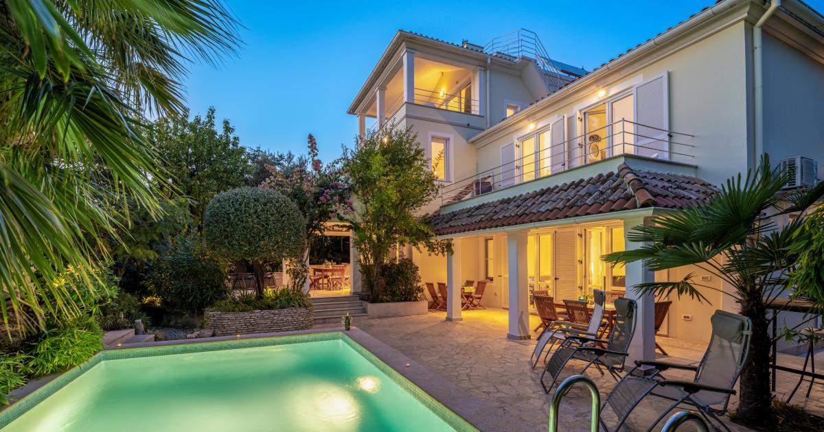 Davorowski.com - Holiday Homes in Croatia - Villa Gardenia