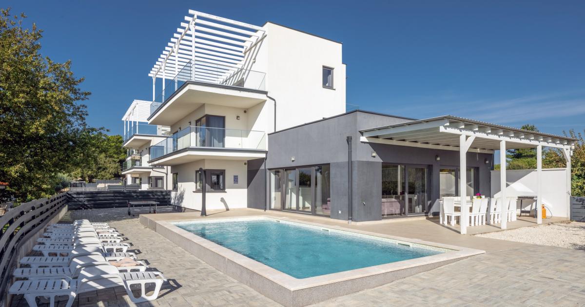 Davorowski.com - Holiday Homes in Croatia - Villa Luna