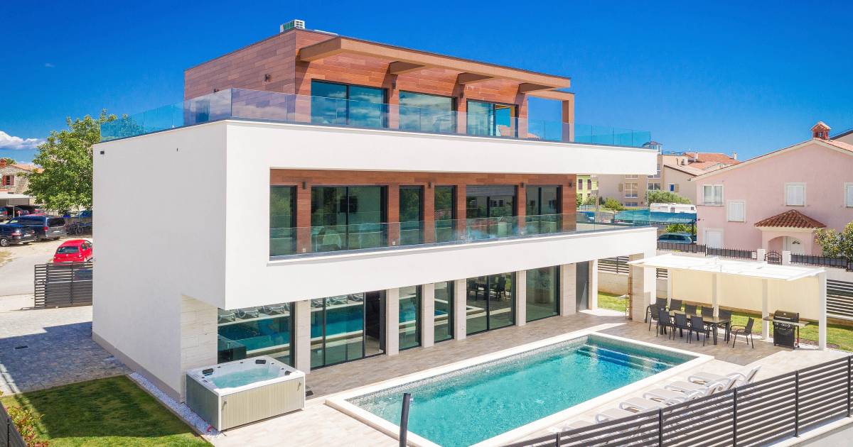 Davorowski.com - Holiday Homes in Croatia - Villa Remi